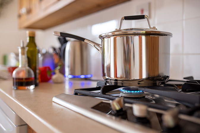 Gas vs Electric Stoves - The Ultimate Comparison Guide