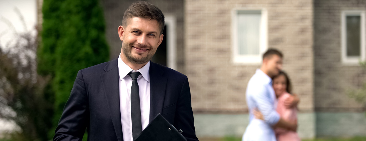 5 Reasons to Hire a Real Estate Agent | First American